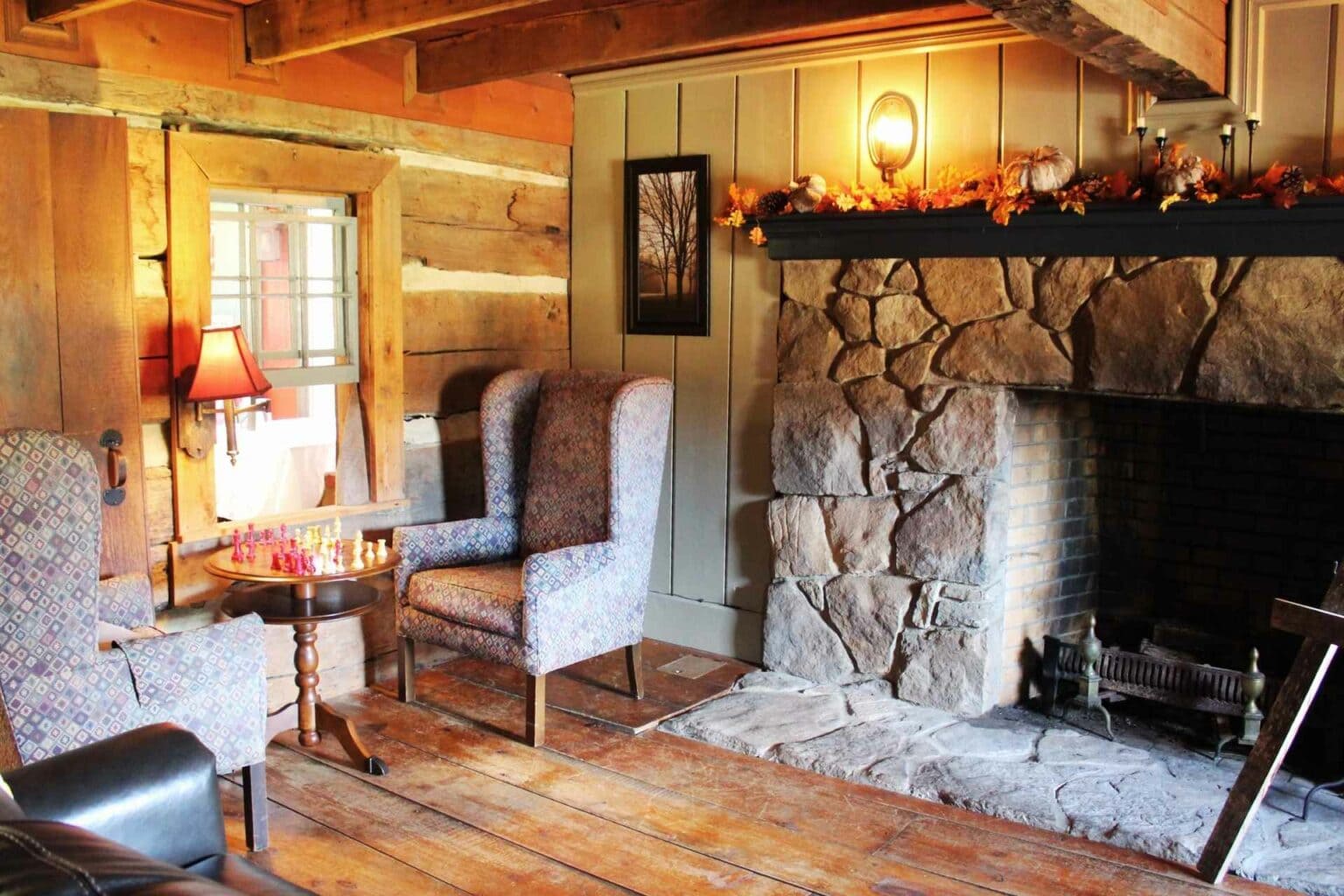 Deer Park Inn and Rustic Tavern reopens -- with the best sausage gravy ...