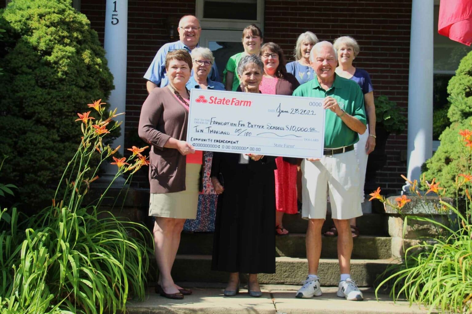 State Farm agent donates $10K to Foundation for Better Schools after ...