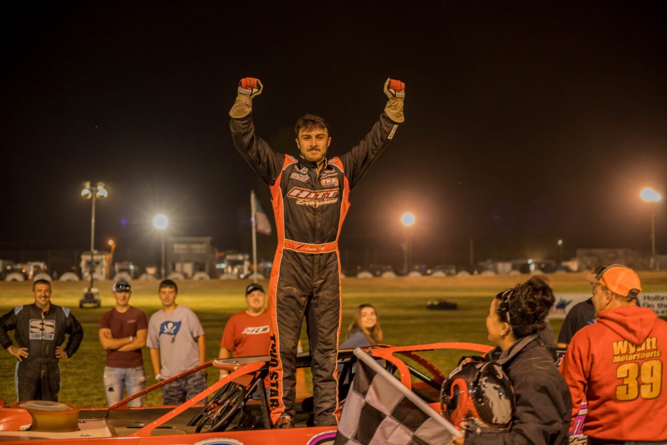 Hull, Hitt and Moreland dominate Elkins Raceway, fireworks show this ...