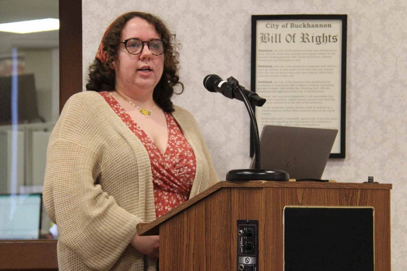 A canvas for words: Wesleyan professor proposes creative writing ...