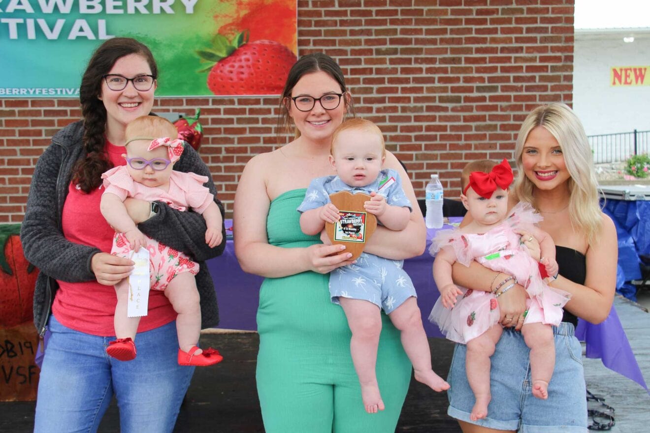 Photo gallery: Diaper Derby and Strawberry Blonde