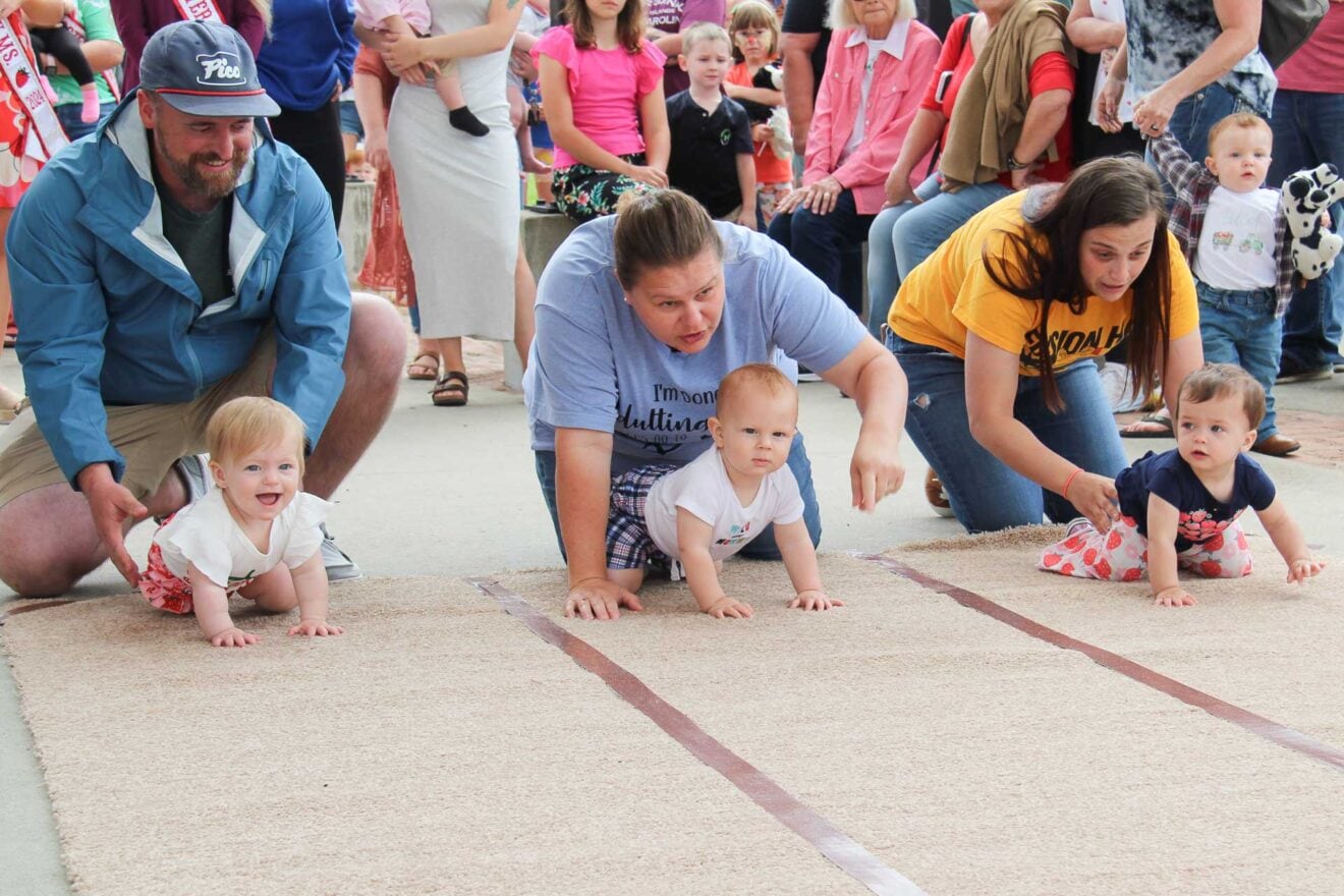 Photo gallery: Diaper Derby and Strawberry Blonde